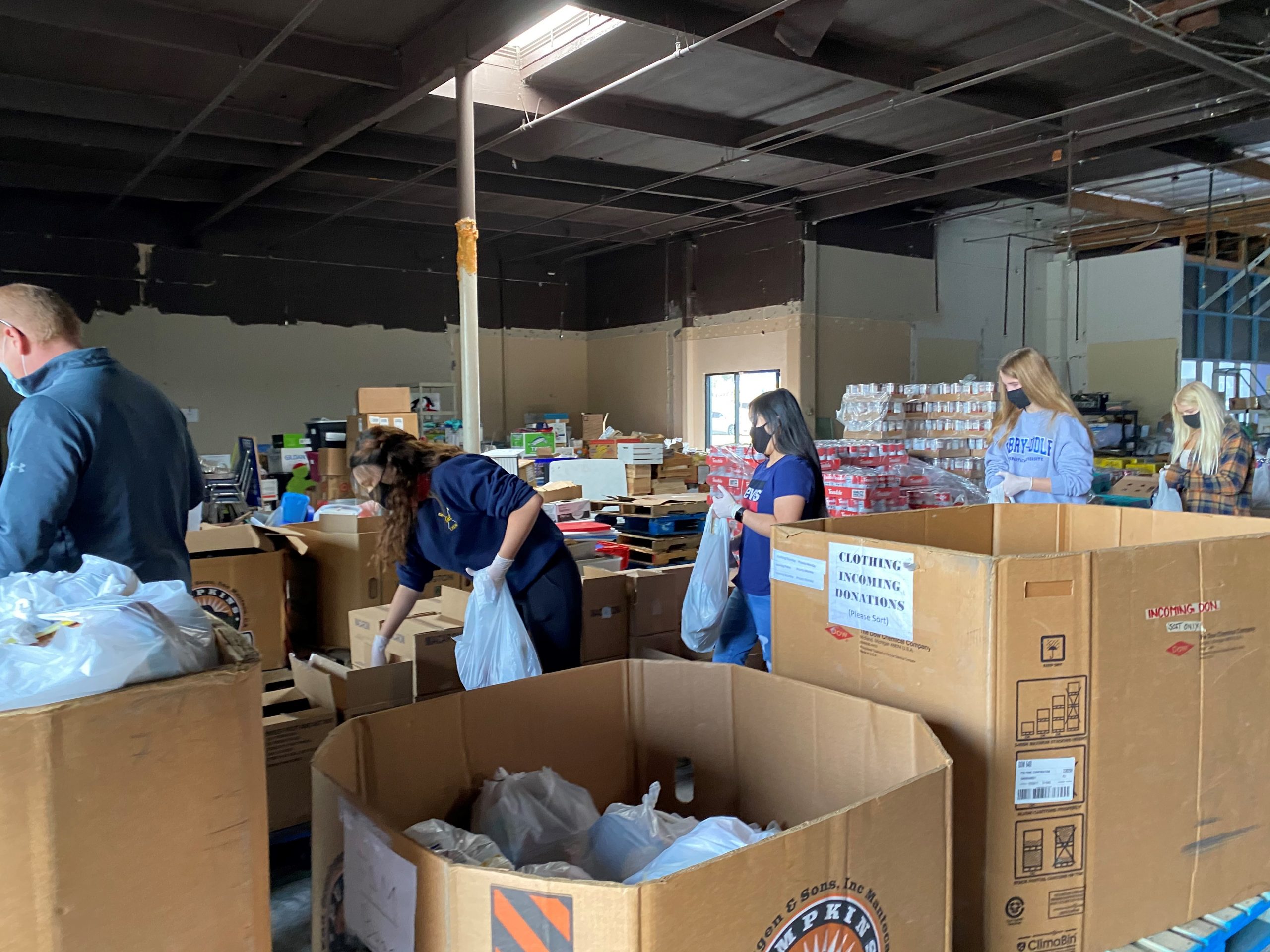 The Last Food Drive of 2020 - Just A Smile